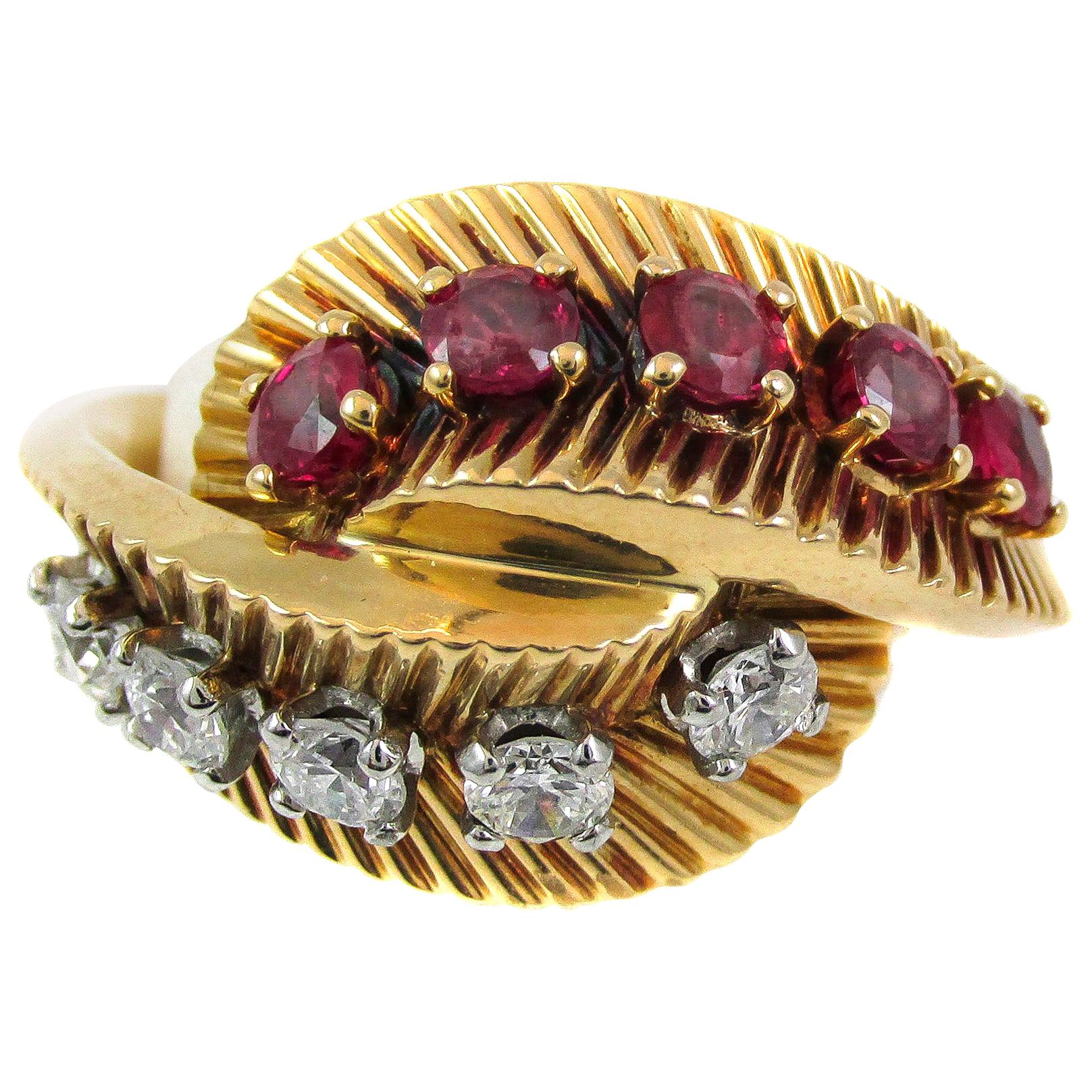 Van Cleef and Arpels Retro Ruby Diamond Gold Ring at 1stDibs