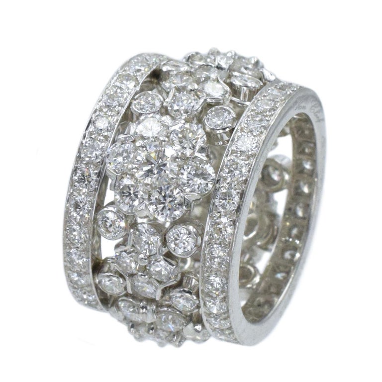 Van Cleef and Arpels "Snowflake" Diamond Band For Sale at 1stDibs