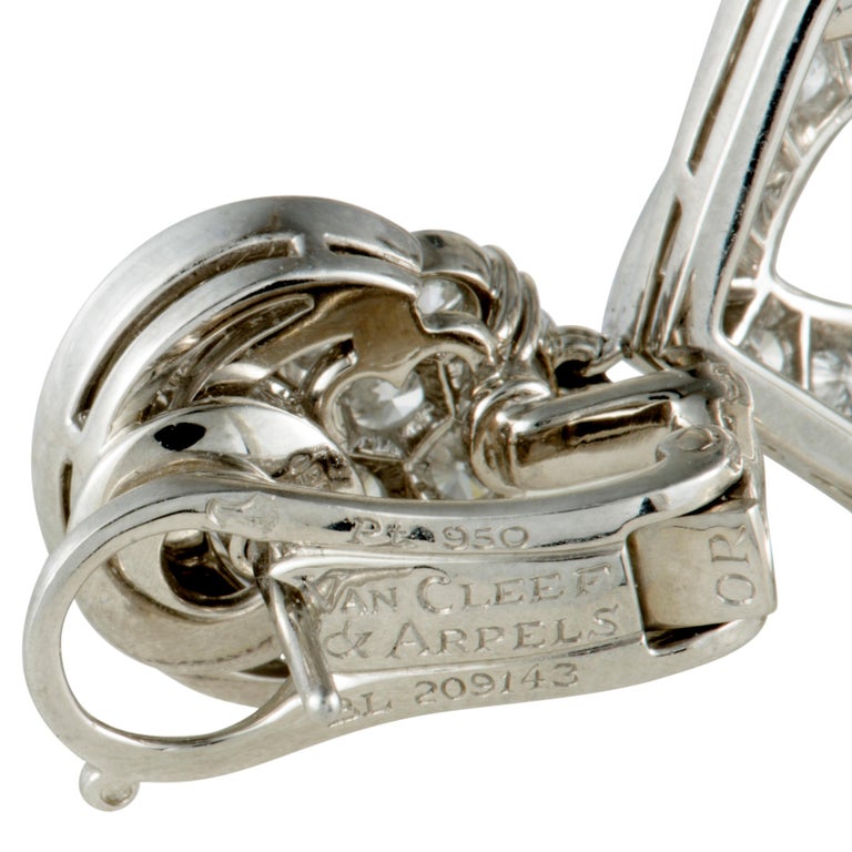 Van Cleef and Arpels Snowflake Diamond Platinum Large Omega Back ...