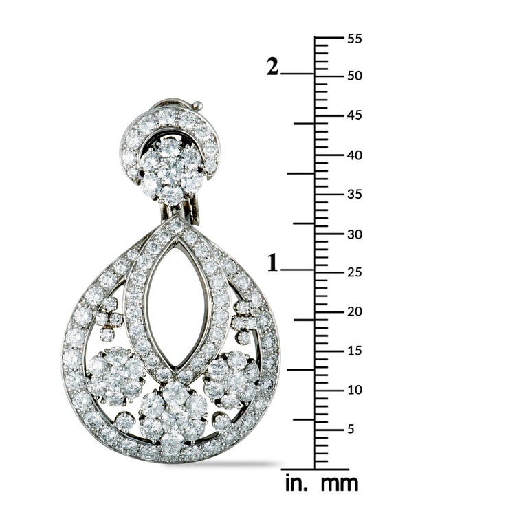 Van Cleef and Arpels Snowflake Diamond Platinum Large Omega Back ...