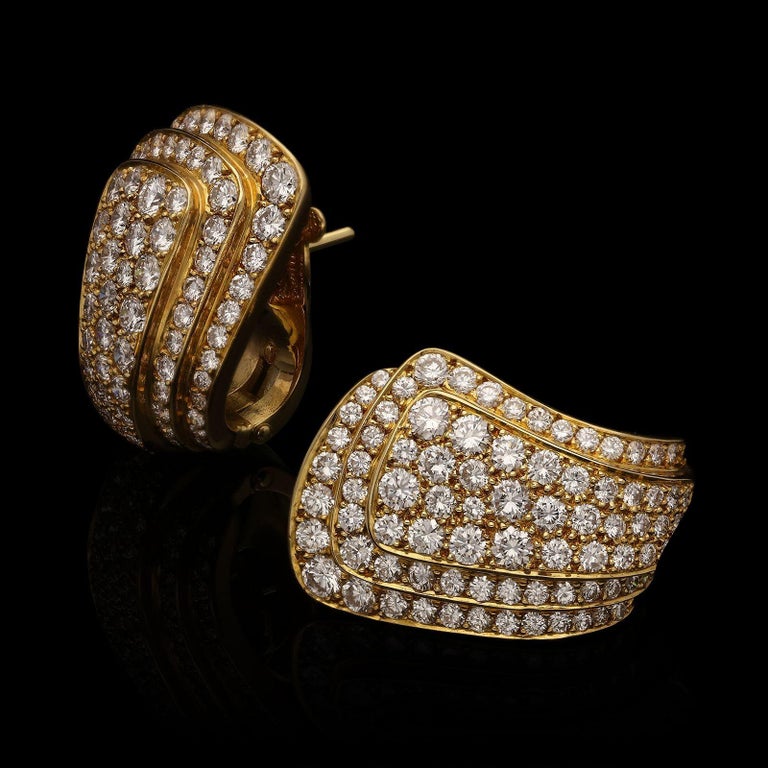Van Cleef and Arpels Stylish Pair of 18ct Gold and Diamond Earrings ...