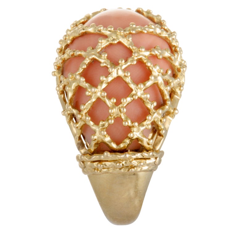 Van Cleef and Arpels Vintage 18 Karat Yellow Gold Coral Mesh Bombe Ring ...