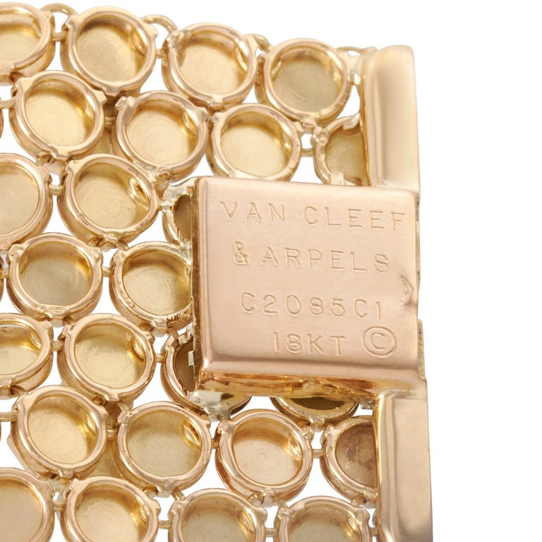 Van Cleef and Arpels Vintage 18 Karat Yellow Gold Emerald Mesh Bracelet ...