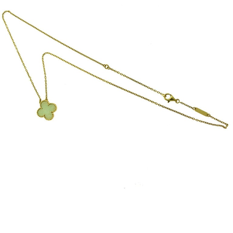 Van Cleef and Arpels Vintage Alhambra Jade 1 Motif 18 Karat Gold ...