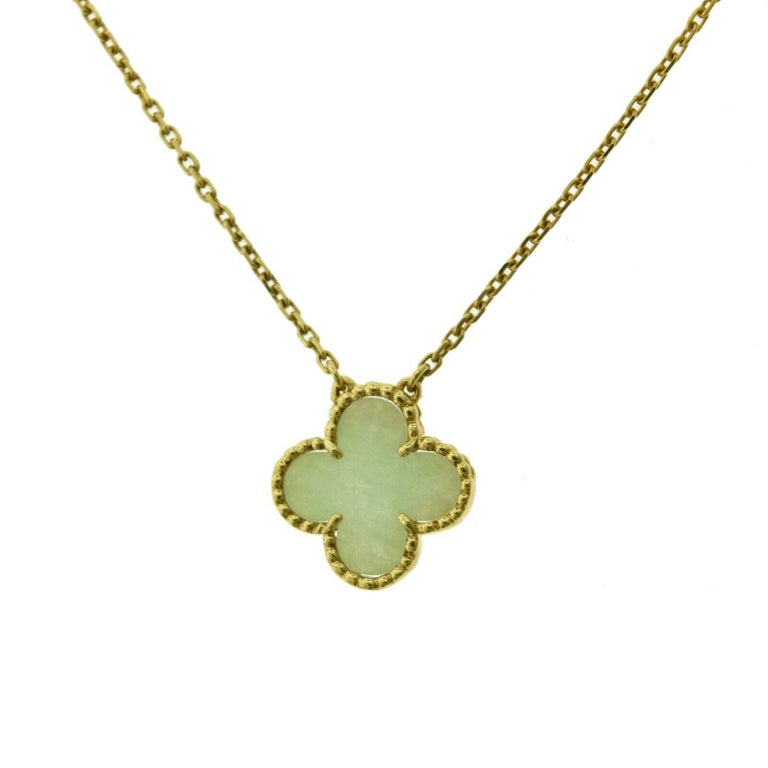 Van Cleef and Arpels Vintage Alhambra Jade 1 Motif 18 Karat Gold ...