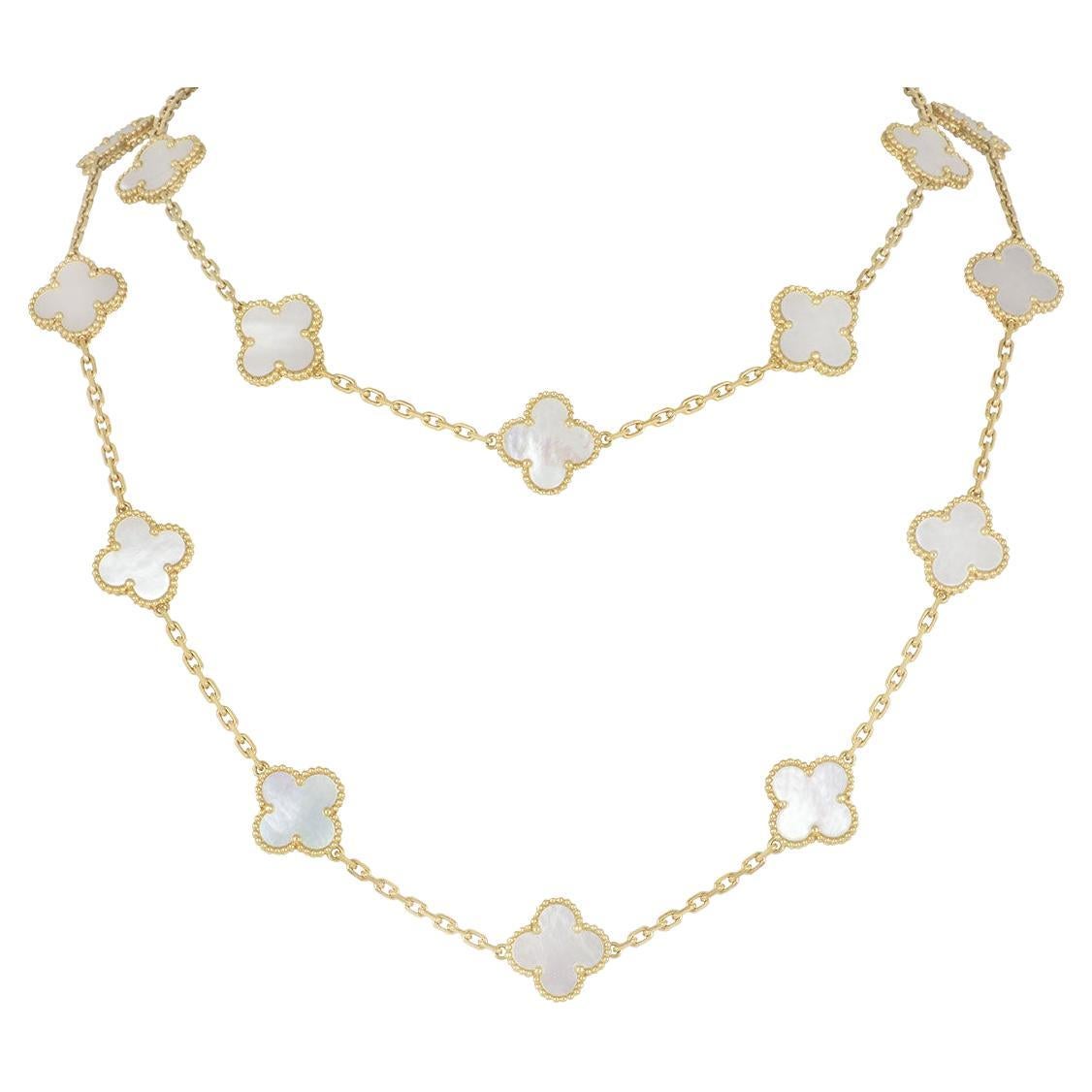 VAN CLEEF and ARPELS Mother of Pearl Lucky Star Yellow Gold Necklace at ...