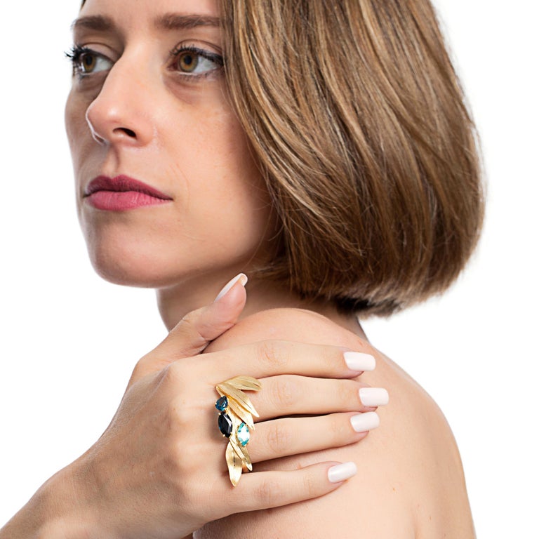 Van Gogh Irises Ring 'Blue Sapphire, Blue Topaz, 18k Gold' For Sale at 1stDibs