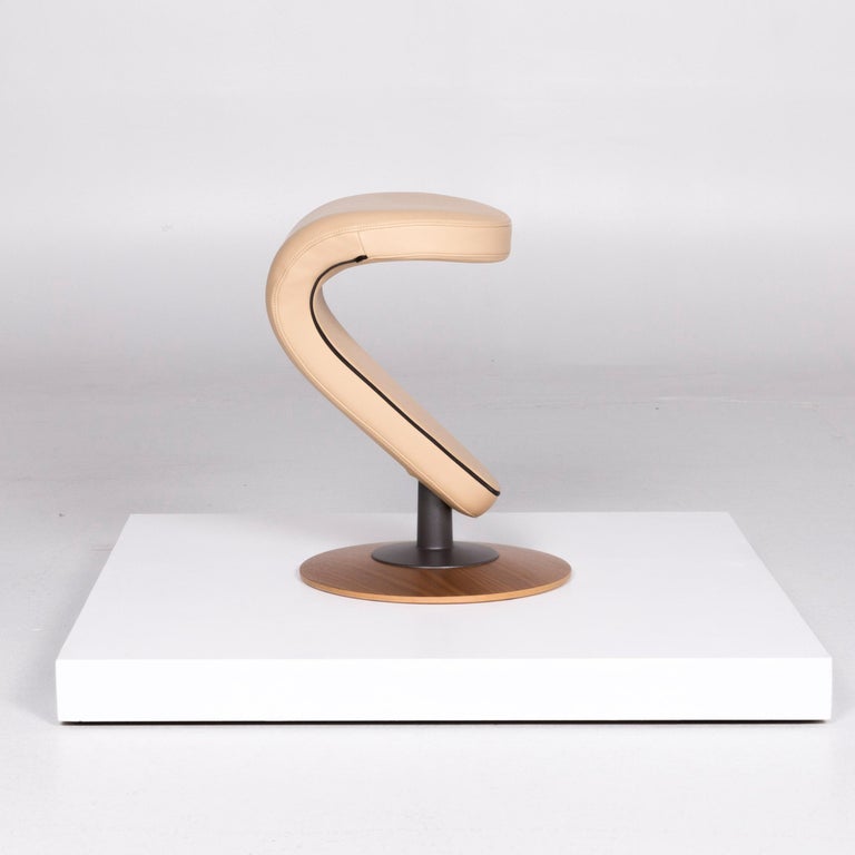 Varier Peel Designer Leather Armchair by Olav Eldøy Cream Incl. Stool ...