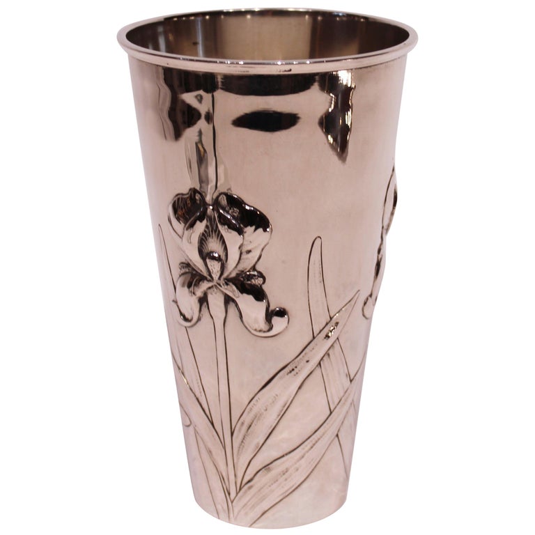 Vase Decorated with Flowers and of Hallmarked Silver For Sale at 1stDibs