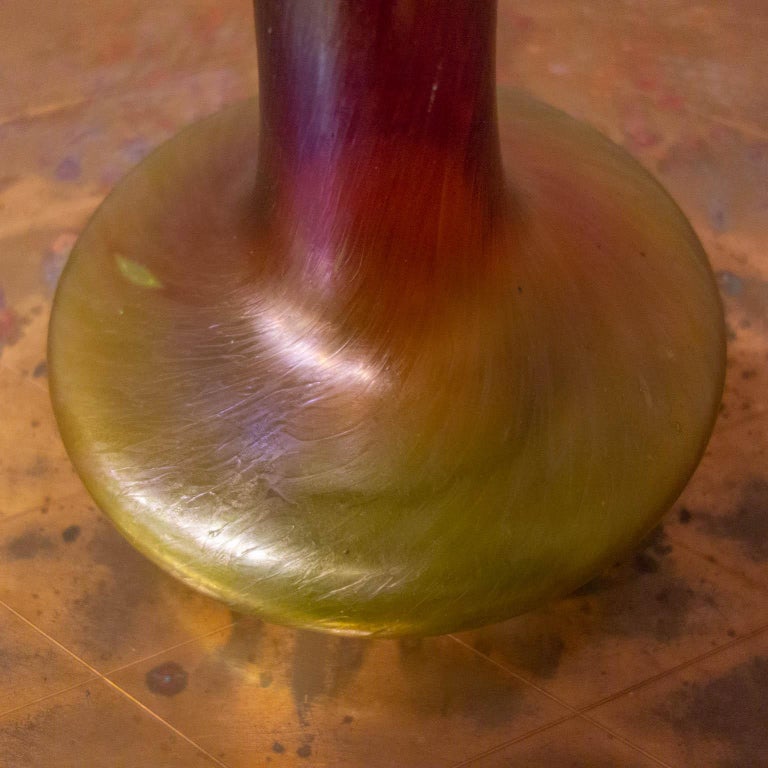 Vase in Loetz Style, Twisted Glass, circa 1910 at 1stDibs