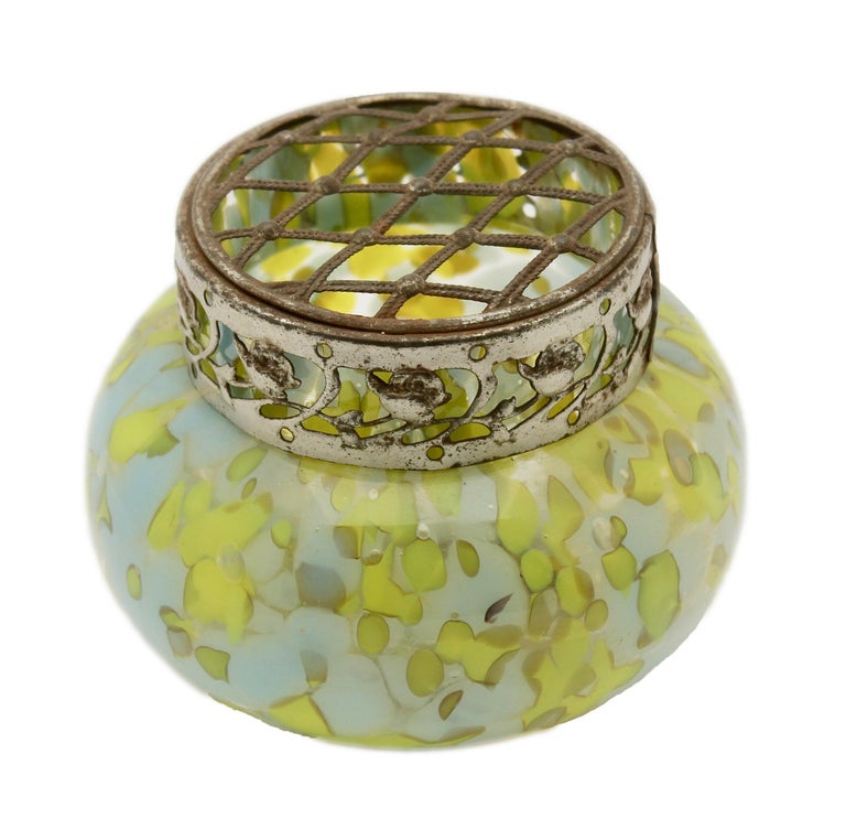 Vase with Frog Czech Kralik Spatter "End of Day" Glass Technique, 1930s ...