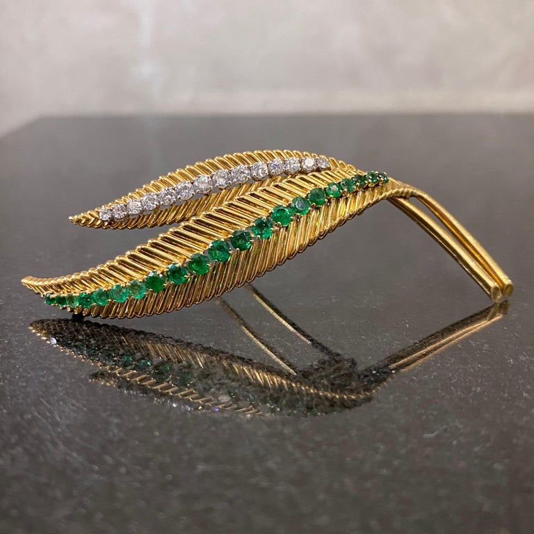 VCA Van Cleef and Arpels Diamond Emerald Leaf Brooch Pin Yellow Gold ...