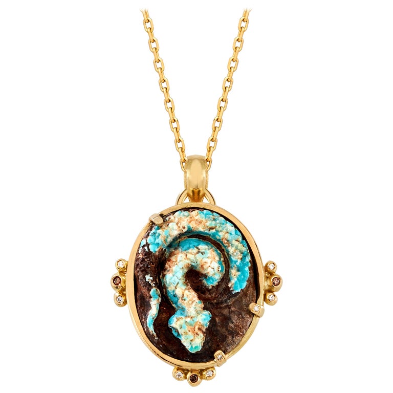Veles Pendant in Turquoise, 18 Karat Yellow Gold For Sale at 1stDibs