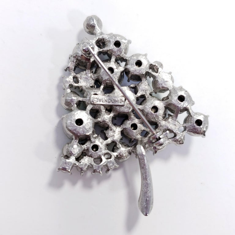 Vendome Jeweled Christmas Tree Pin, Festive Vintage Brooch at 1stDibs