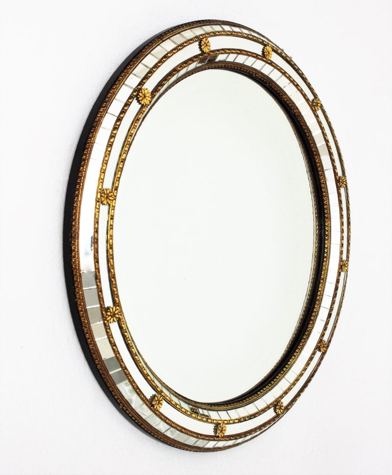 Venetian Style Round Mirror with Brass Details For Sale at 1stDibs
