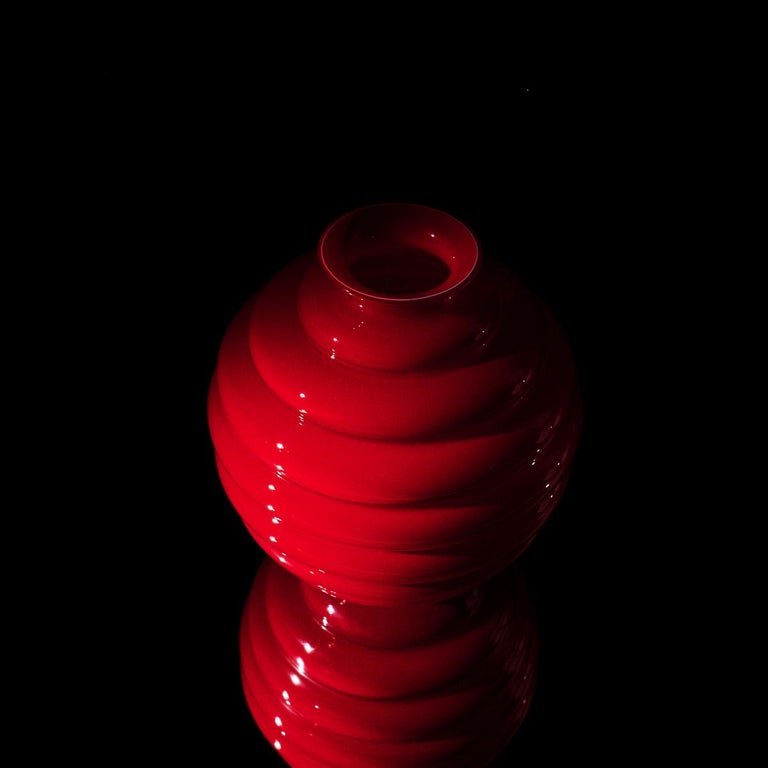 Venini Vase ‘Deco’ in Red Underlaid Glass by Napoleone Martinuzzi For ...