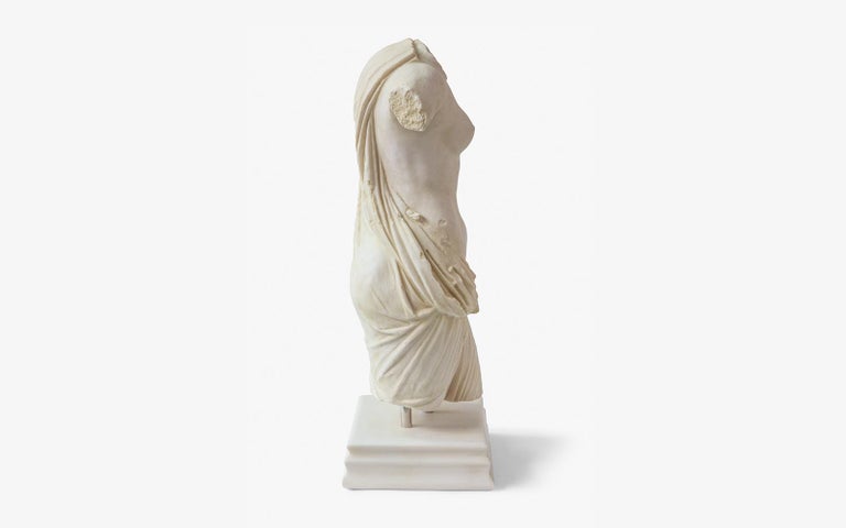 aphrodite statue   small