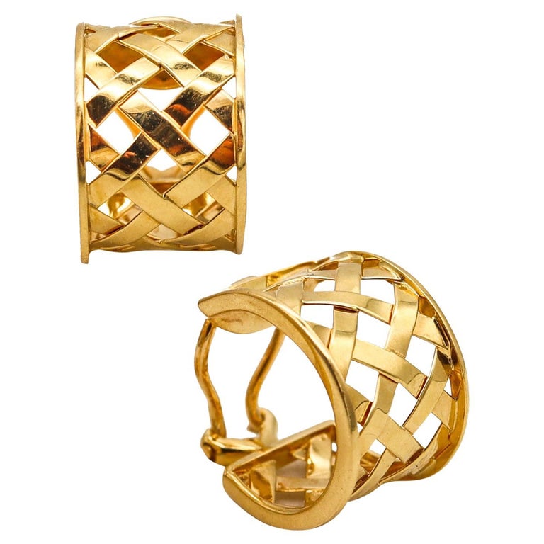 Verdura Milan Lattice Criss Cross Hoops Earrings in 18kt Yellow Gold at ...