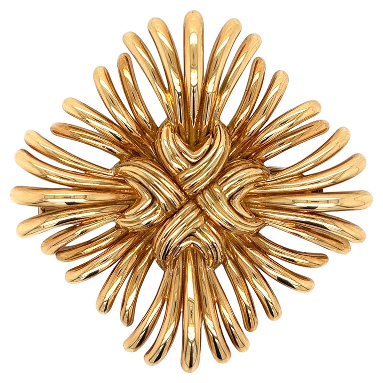 Verdura Ray Gold Brooch For Sale at 1stDibs