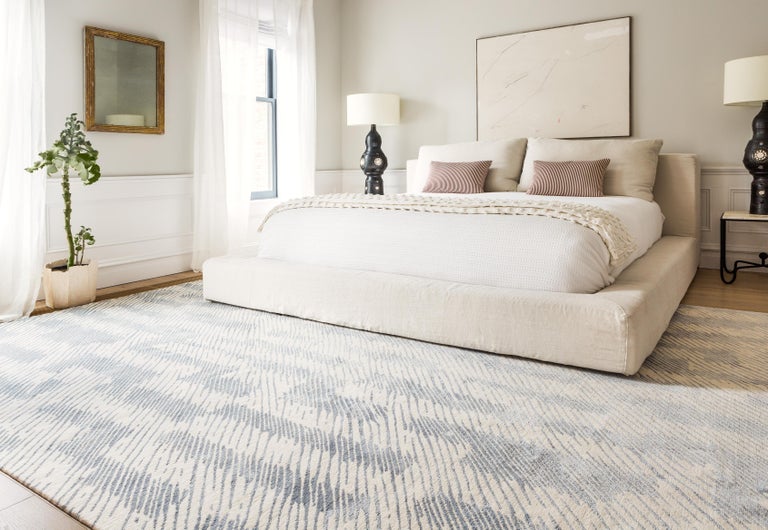 Customizable Verge Rug in Hand Knotted Wool and Silk by Kelly Wearstler ...