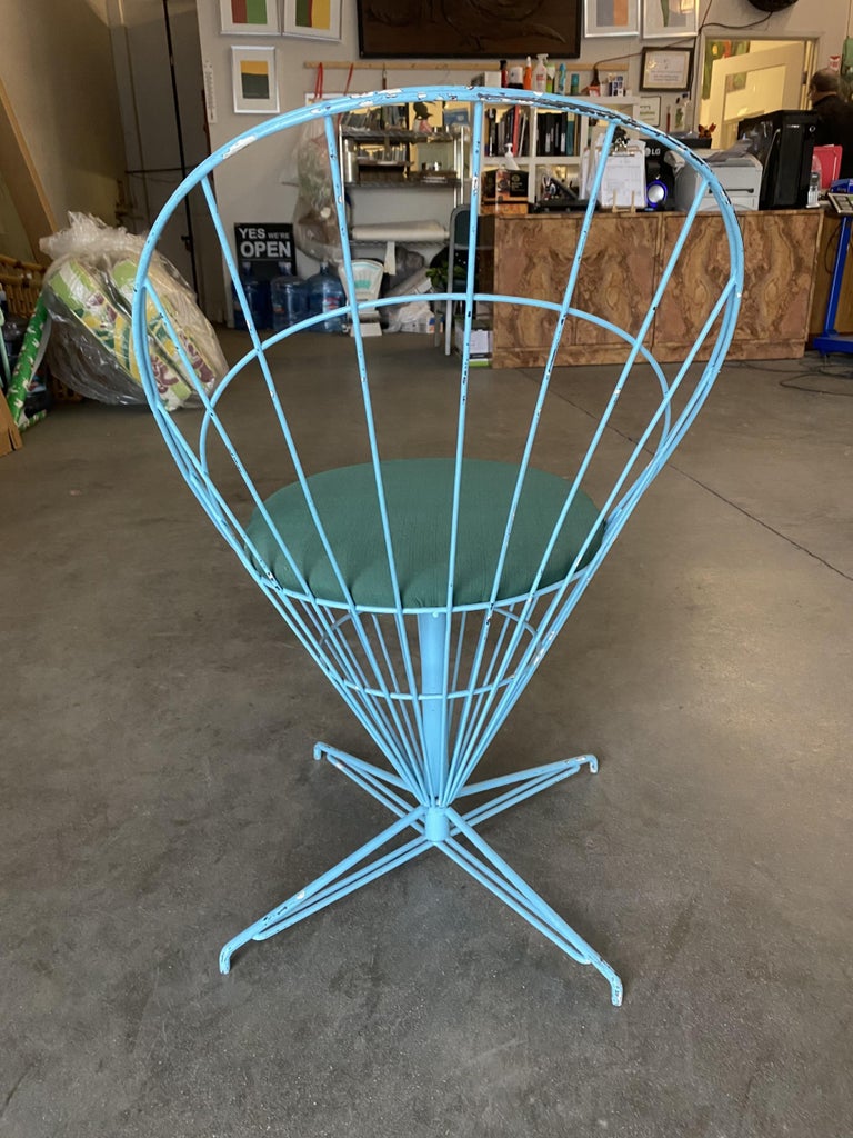 Verner Panton Style Wire "Cone" Chairs and Dining Table Patio Set at ...