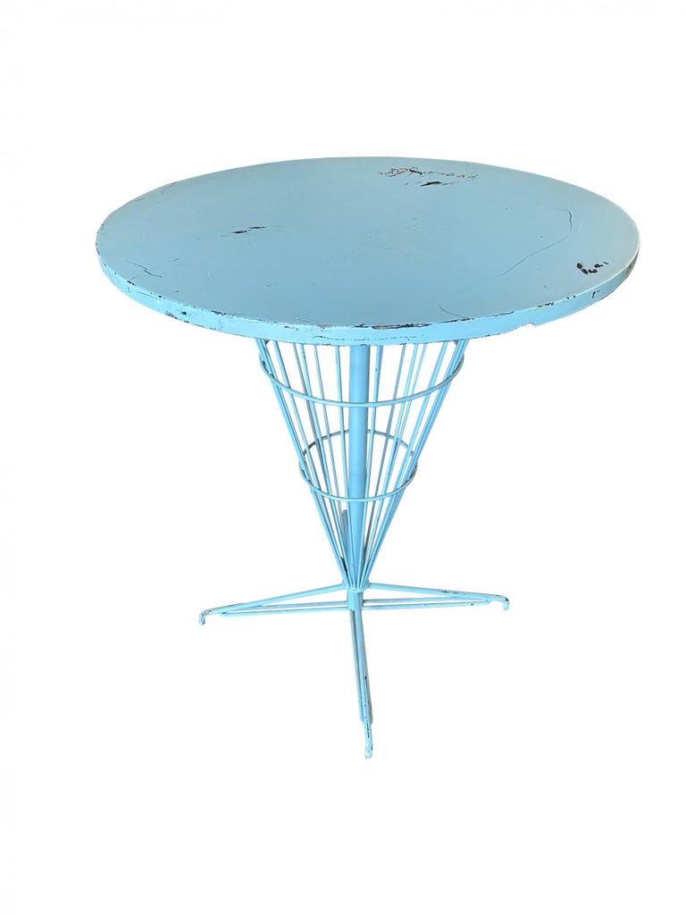 Verner Panton Style Wire "Cone" Chairs and Dining Table Patio Set at ...