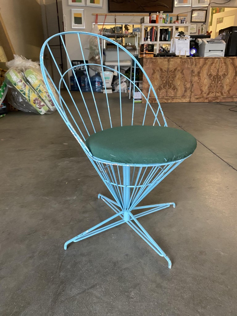 Verner Panton Style Wire "Cone" Chairs and Dining Table Patio Set at ...