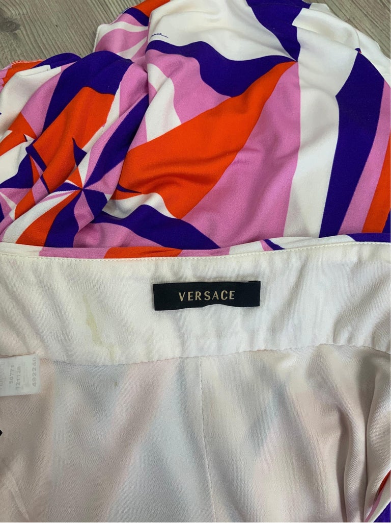 Versace 2000 print night Dress For Sale at 1stDibs