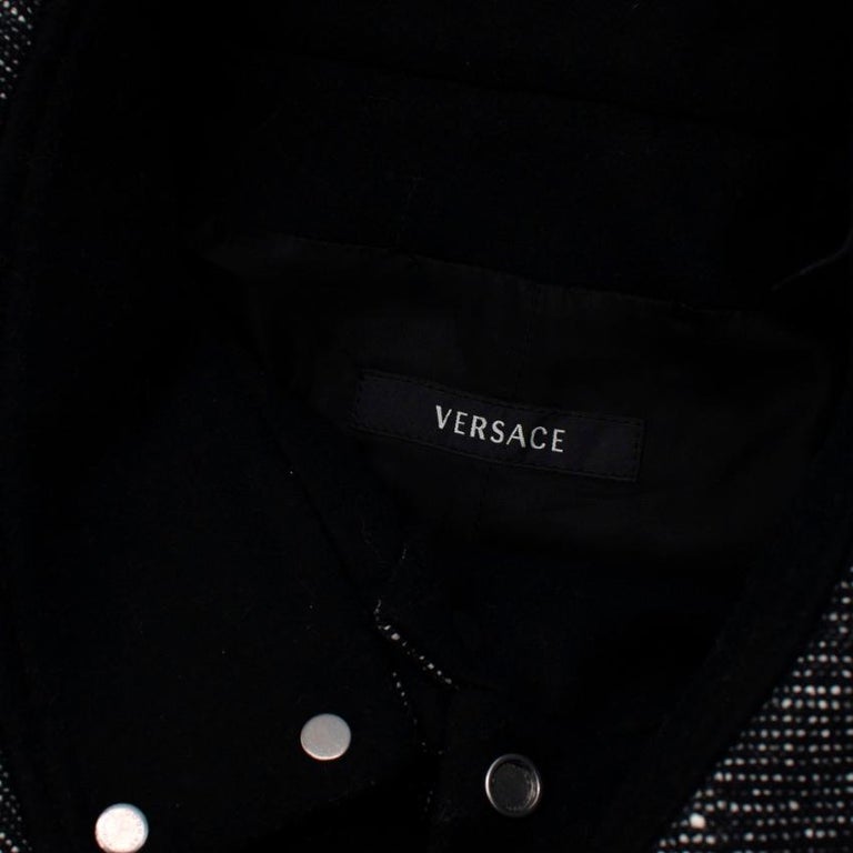 Versace Cropped Black and White Jacket with Oversize Collar - Size US2 ...