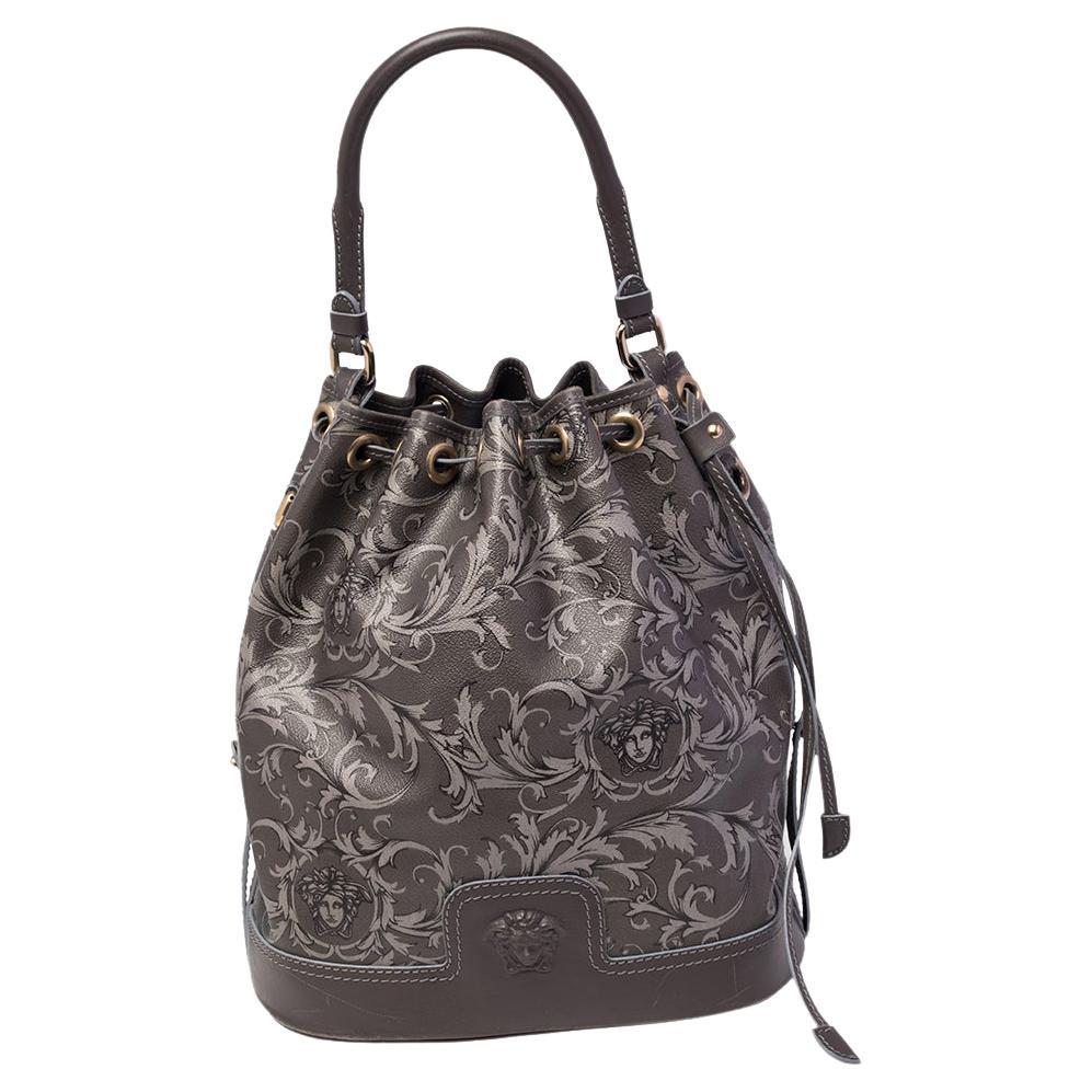 Versace Black Leather Shoulder Bag For Sale at 1stDibs