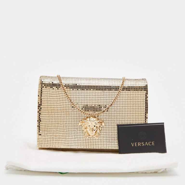 Versace Metallic Gold Metal Mesh Palazzo Medusa Chain Clutch For Sale ...