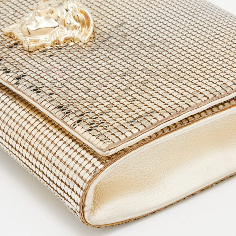 Versace Metallic Gold Metal Mesh Palazzo Medusa Chain Clutch For Sale ...