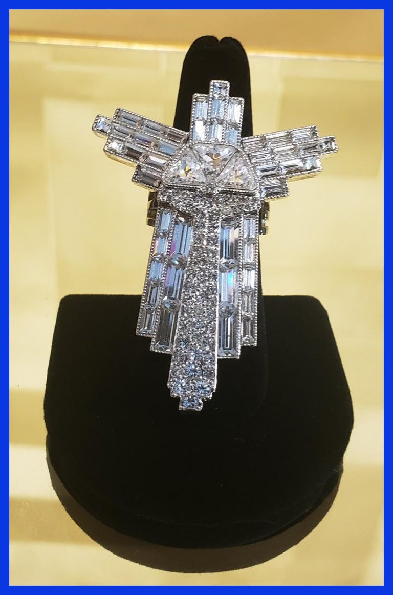 VERSACE Oversized Graphic Cross Ring with Crystals For Sale at 1stDibs