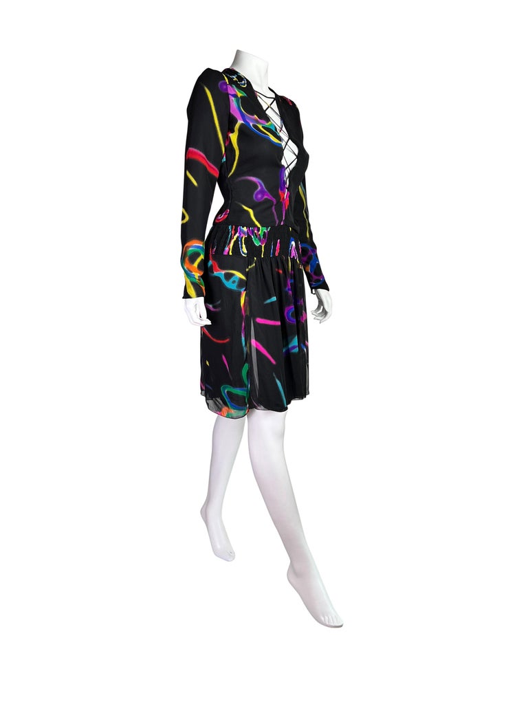 Versace Spring 2002 RTW Silk Cut Out Dress For Sale at 1stDibs
