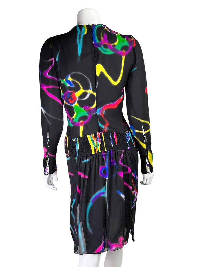 Versace Spring 2002 RTW Silk Cut Out Dress For Sale at 1stDibs