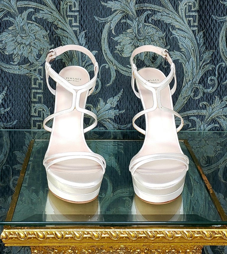 VERSACE WHITE SATIN PUMP PLATFORM Sandals 40 - 10 For Sale at 1stDibs