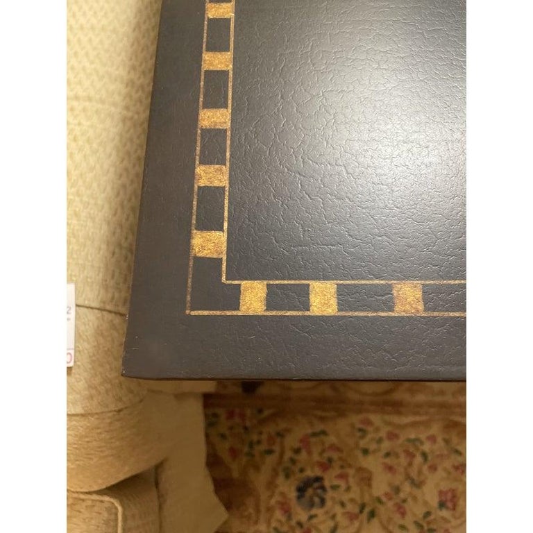 Versatile Pair of Square Black and Gold End Side Tables For Sale at 1stDibs