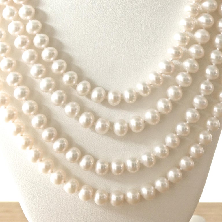 Versatile Single Strand Pearl Necklace For Sale at 1stDibs