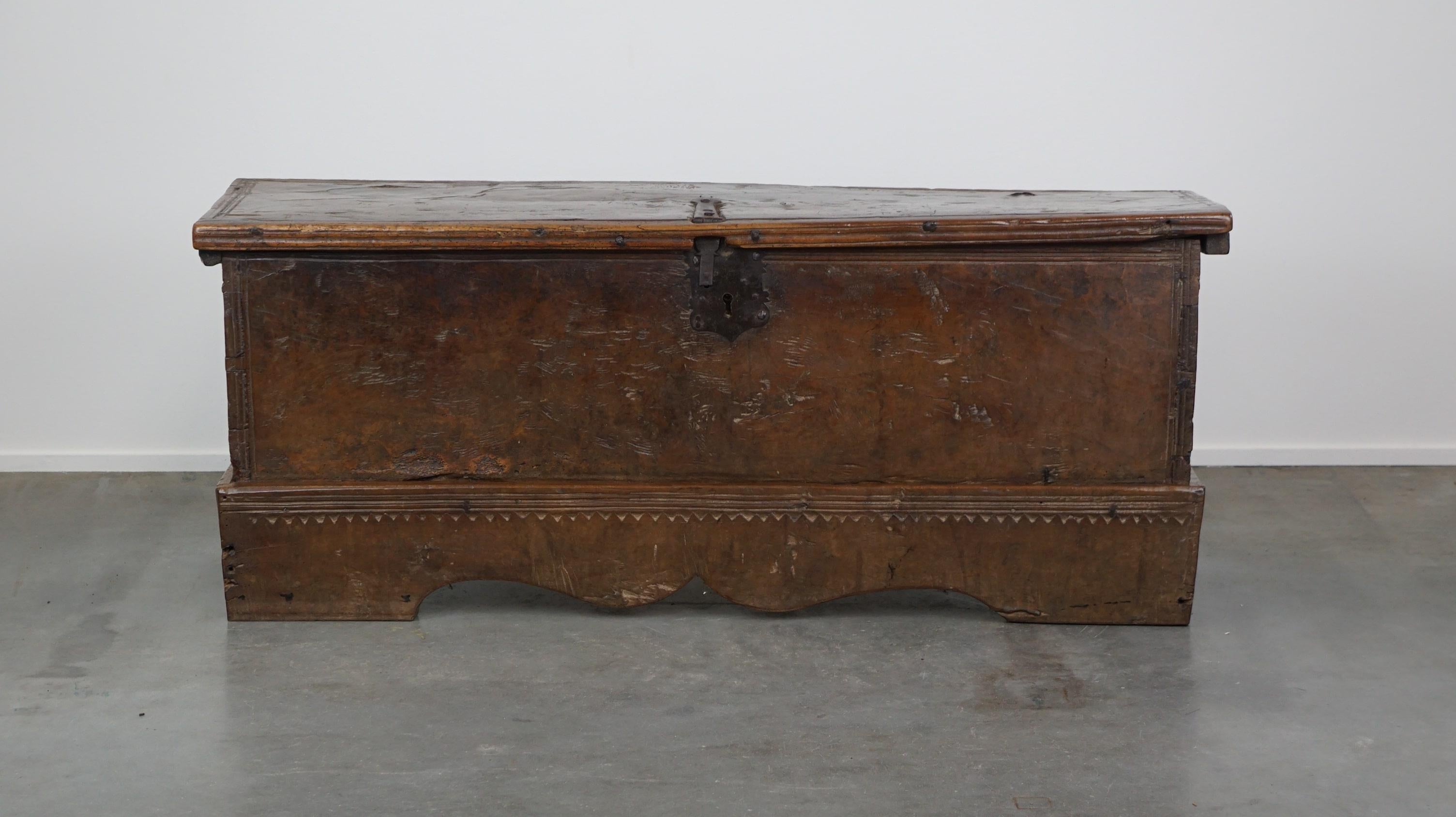 Very beautiful and authentic primitive early 16th century solid oak ...