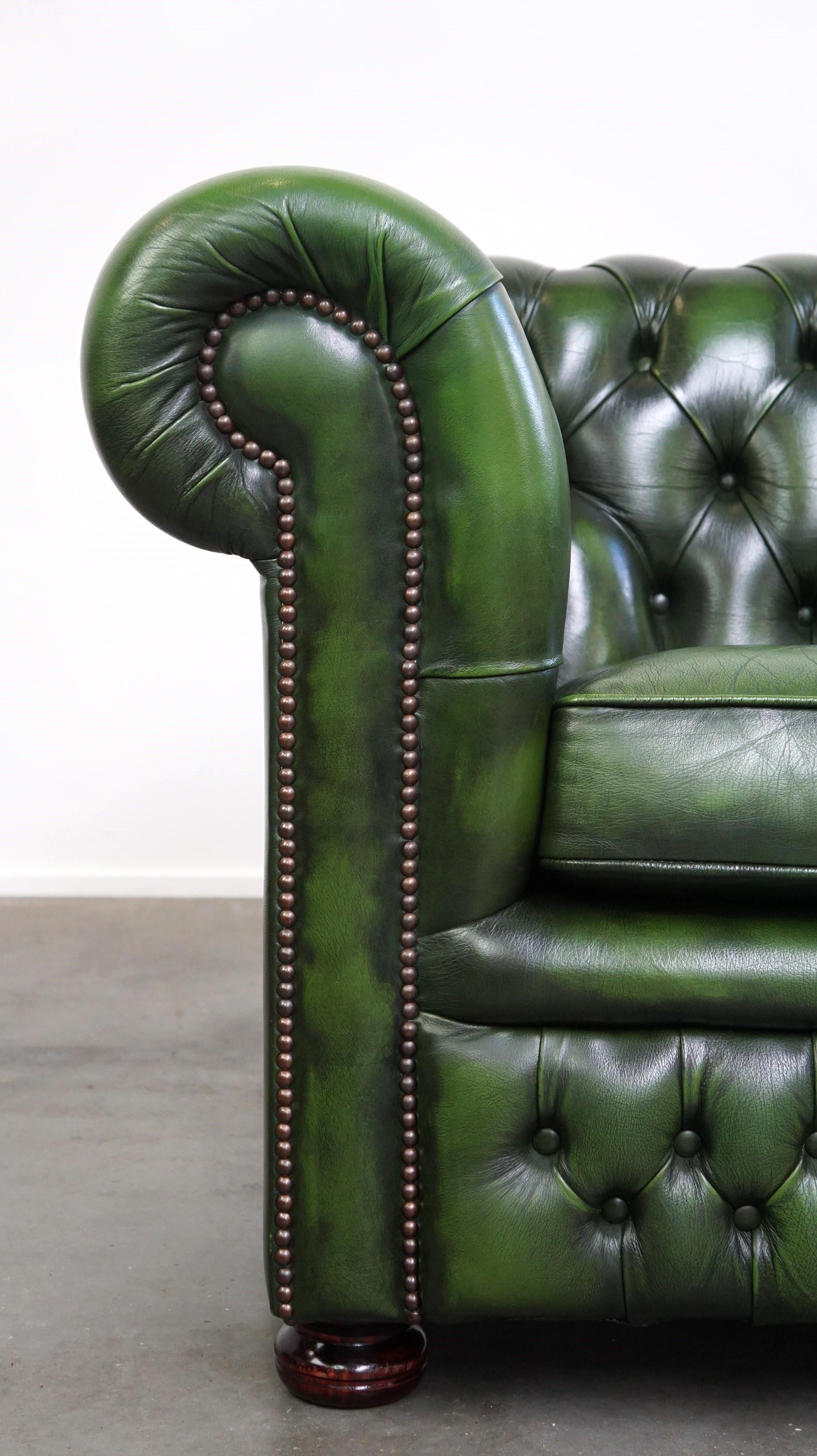 Very beautiful green leather English Springvale Chesterfield sofa, 2 ...
