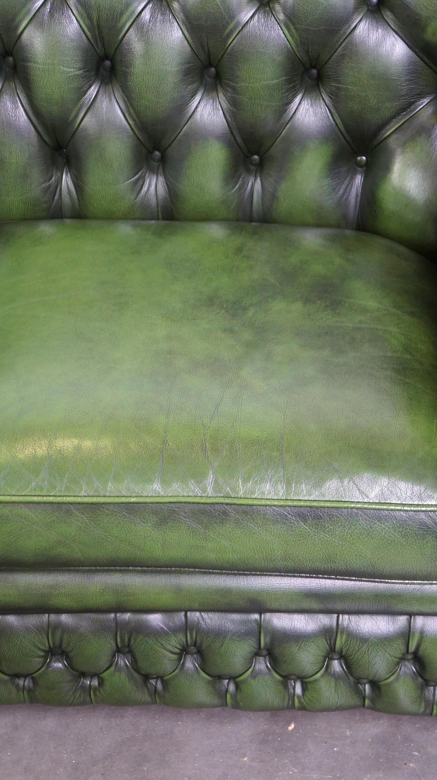 Very beautiful green leather English Springvale Chesterfield sofa, 2 ...