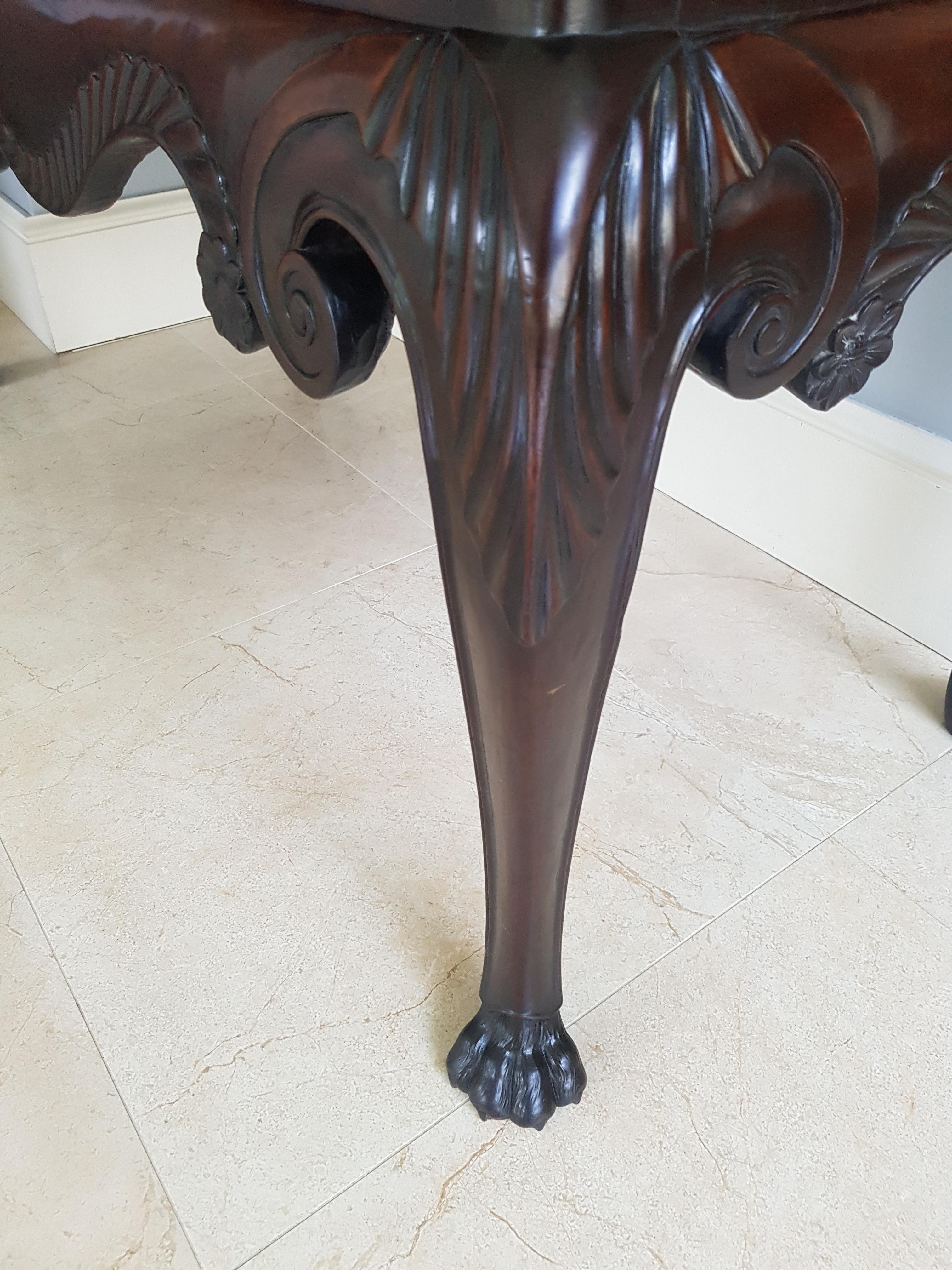 Very Fine Mid-18th Century Irish Side Table For Sale at 1stDibs