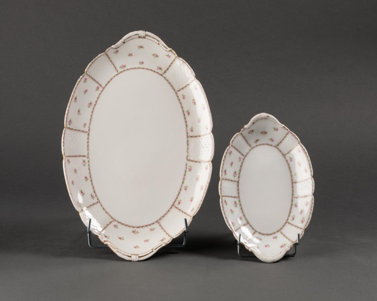 Limoges 34 Pieces Tableware in Very Fine Porcelain by GOA For Sale at ...