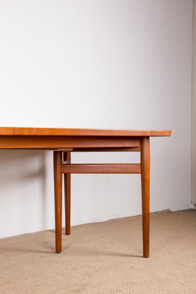 Very Large Extendable Danish Teak Dining Table Model 201 by Arne Vodder ...