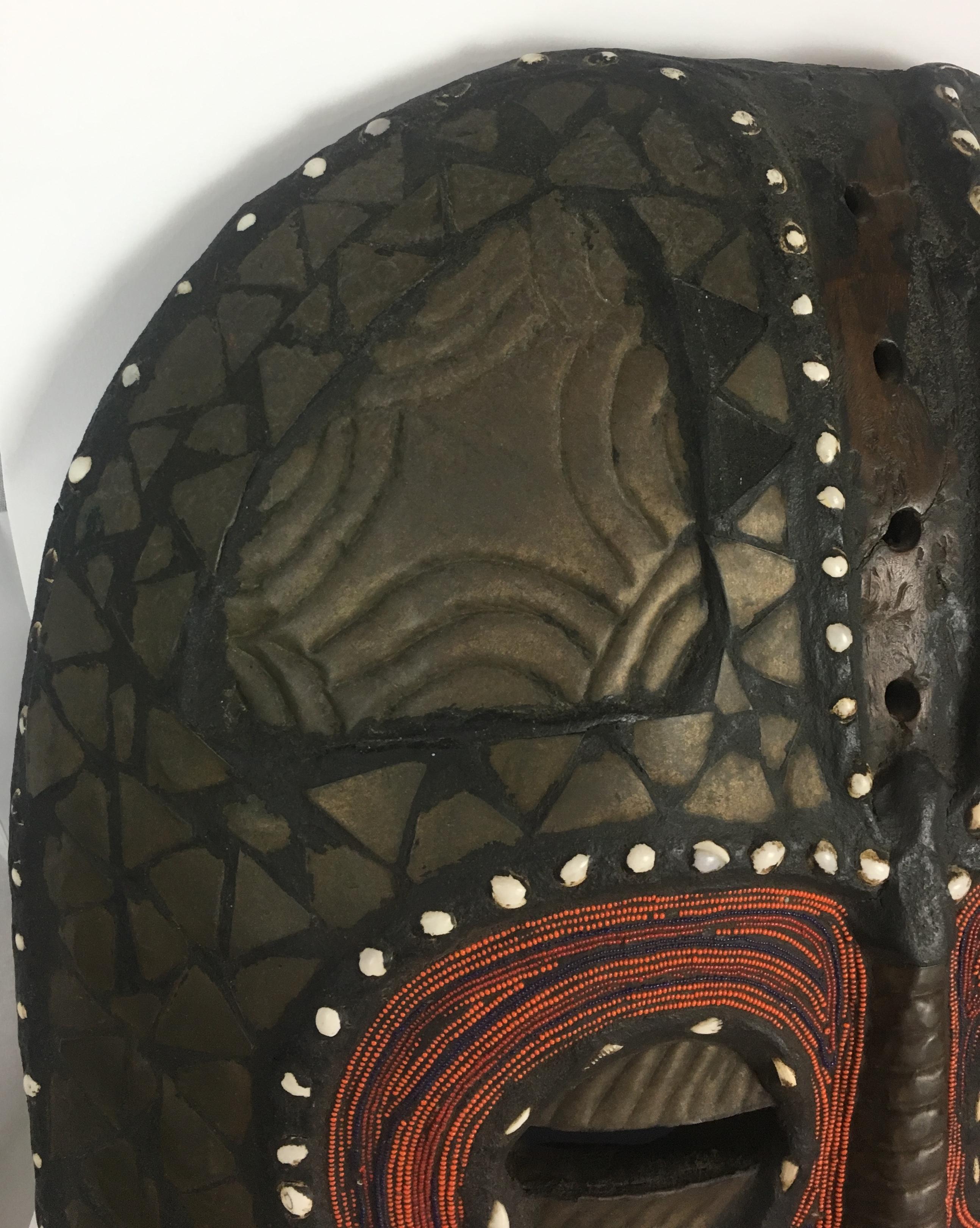 Very Large Mid-20th Century African Tribal Mask at 1stDibs | round ...