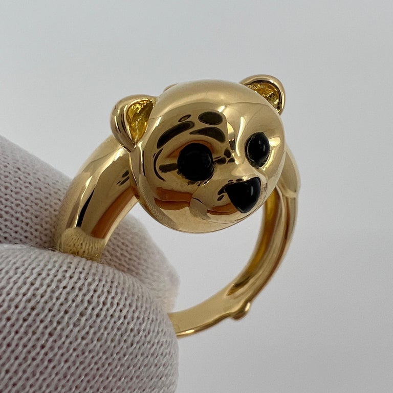 Very Rare Vintage Van Cleef and Arpels 18k Yellow Gold Teddy Bear Ring And Pendant For Sale at ...