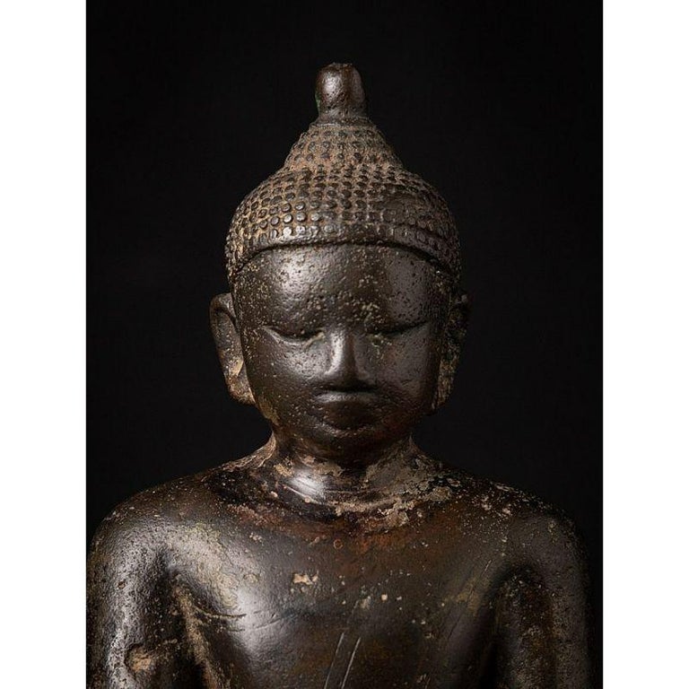 Very Special Bronze Burmese Buddha Statue from Burma For Sale at 1stDibs