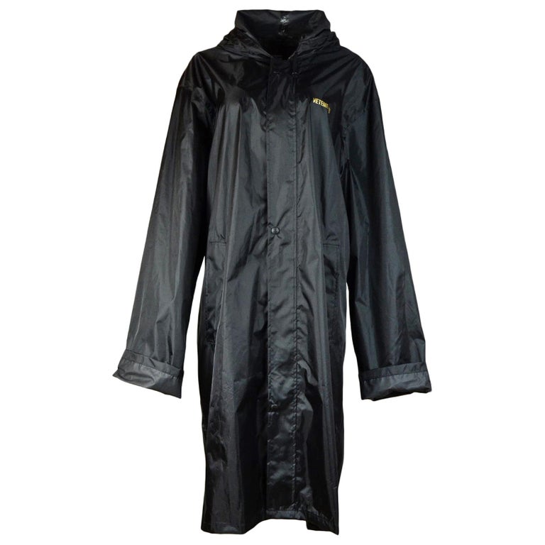 Vetements 2016 Black Nylon Hooded Long Raincoat Sz XXL For Sale at 1stDibs