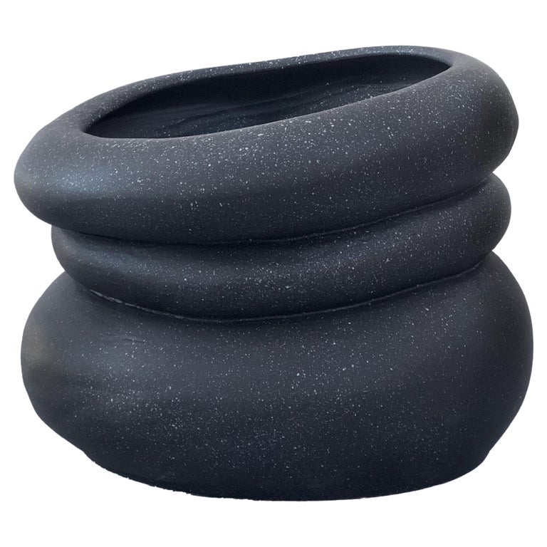 VGO ASSOCIATES - Stelle XL Vase For Sale at 1stDibs
