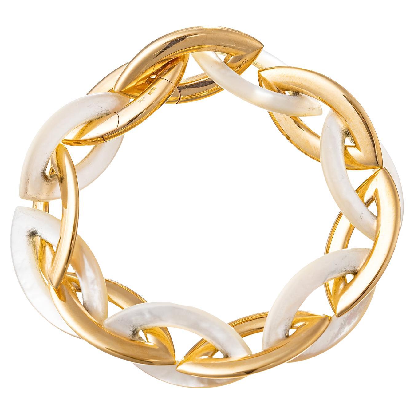 Vhernier 18k Rose Gold Mother-of-Pearl Doppio Senso Bracelet For Sale at 1stDibs